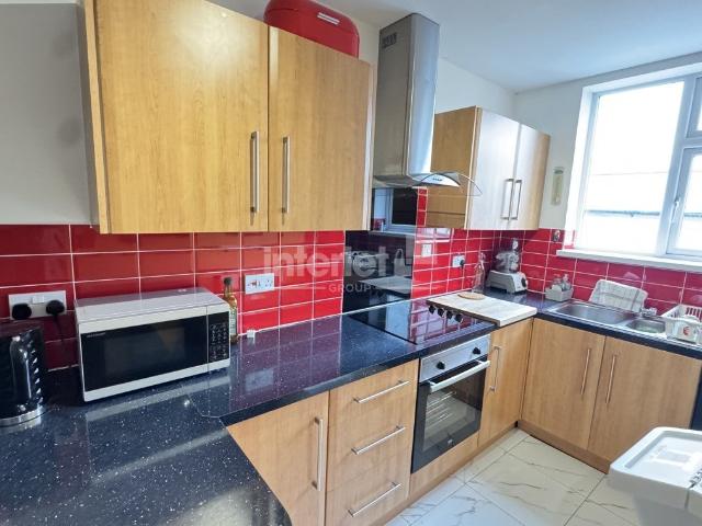 Apartment at Broadway, Cardiff