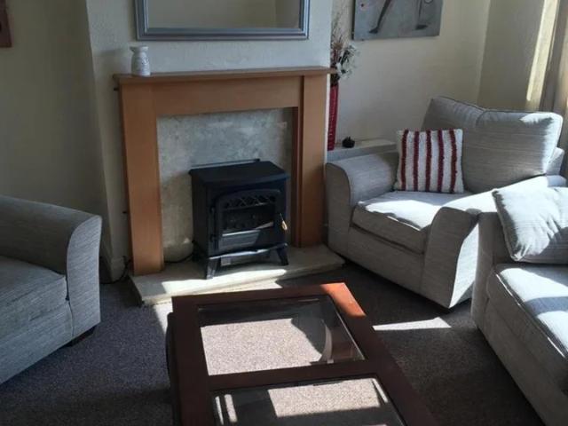 Apartment at Broadway, Bebington