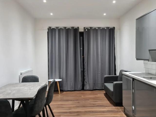 Apartment at Broadway, Greater London