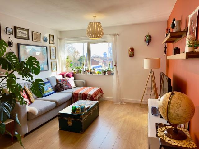Apartment at Broadway, Salford