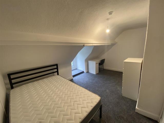 Apartment at Broadway, Pontypridd