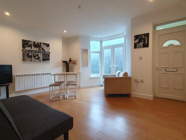 Apartment at Broadway, Pontypridd