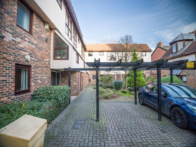 Apartment at Broad Garth, Newcastle upon Tyne