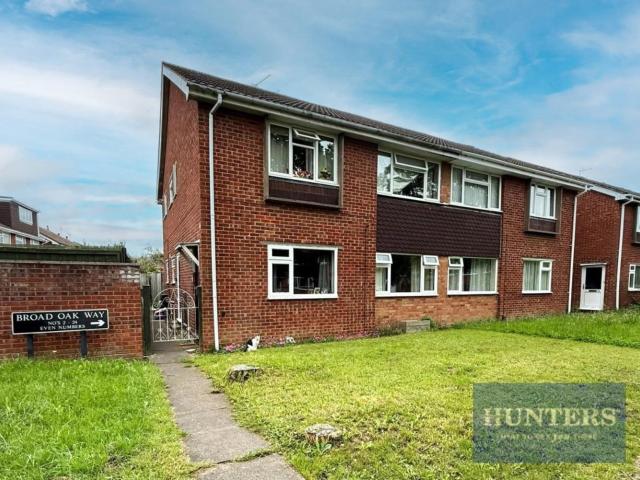 Apartment at Broad Oak Way, Cheltenham