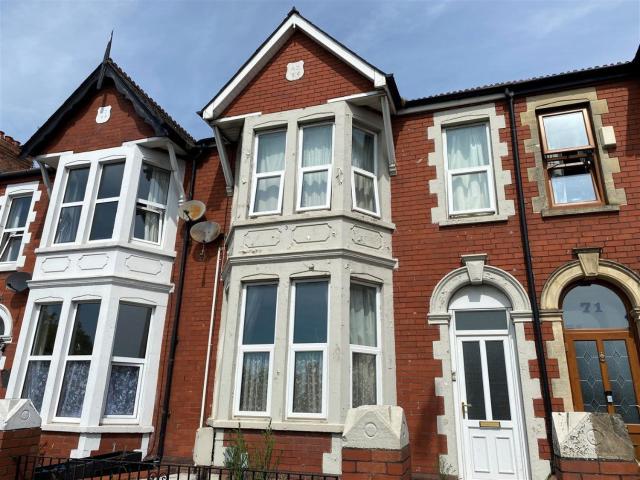 Apartment at Broad Street, Barry
