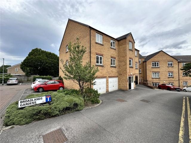 Apartment at Broadlands Views, Leeds