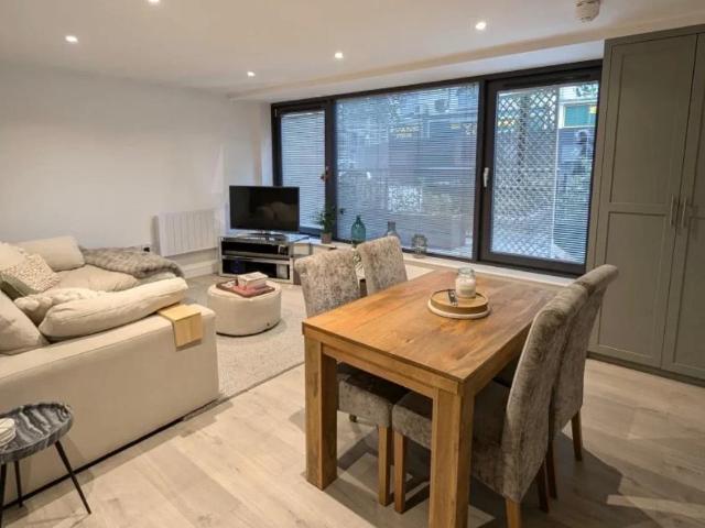 Apartment at Broadmead Road, Woking