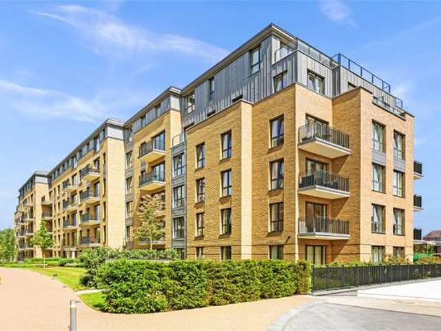 Apartment at Broom Road, Greater London
