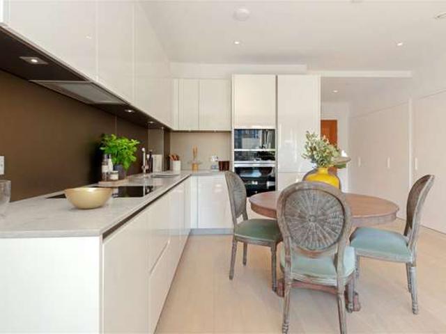 Apartment at Broom Road, Greater London