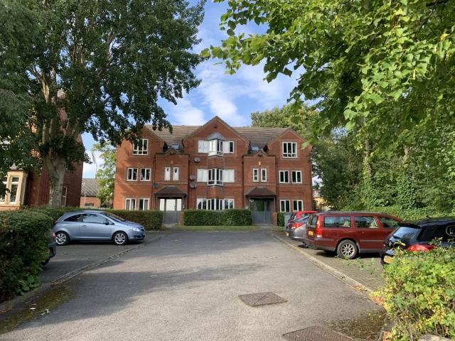 Apartment at Broomfield Crescent, Leeds