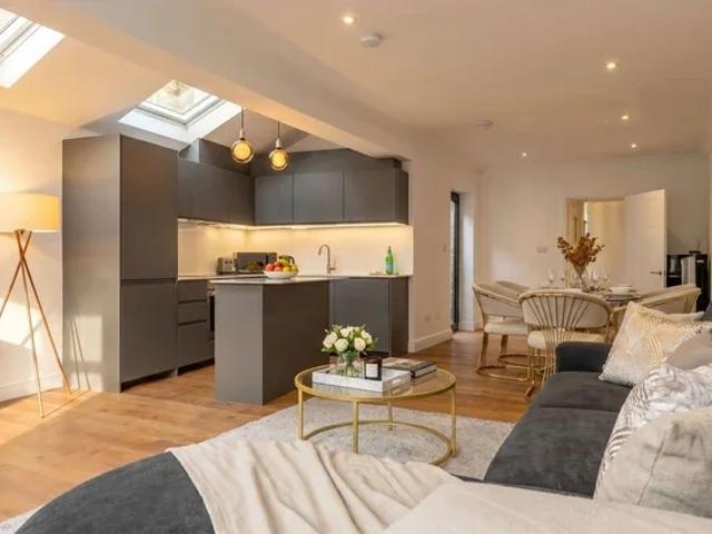 Apartment at Brook Drive, Greater London