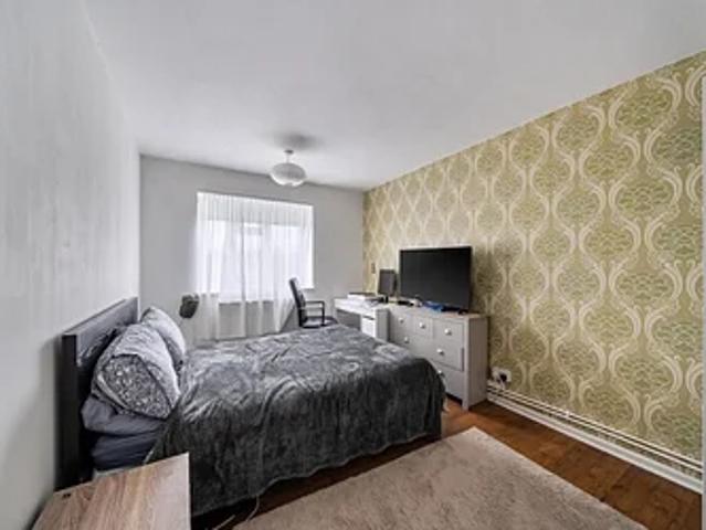 Apartment at Brook Road, London