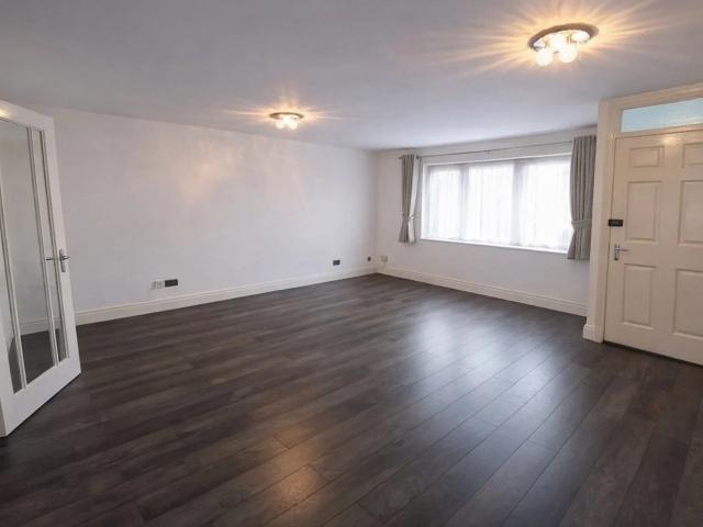 Apartment at Brook Road South, Greater London
