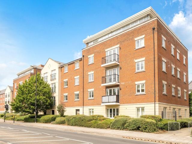 Apartment at Brookbank Close, Cheltenham