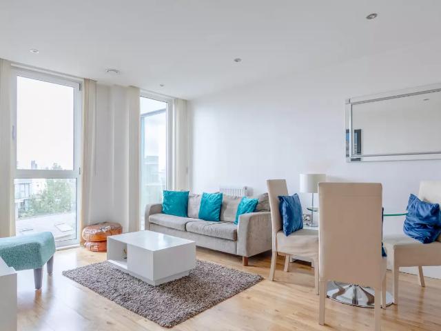 Apartment at Brookmill Road, Greater London