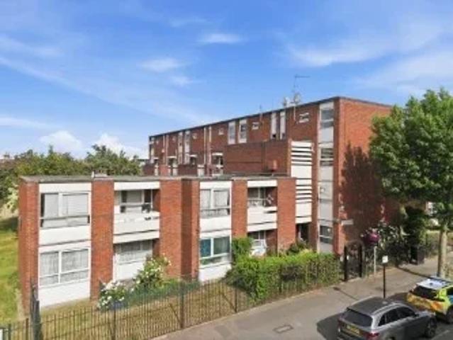 Apartment at Brooksby's Walk, Greater London