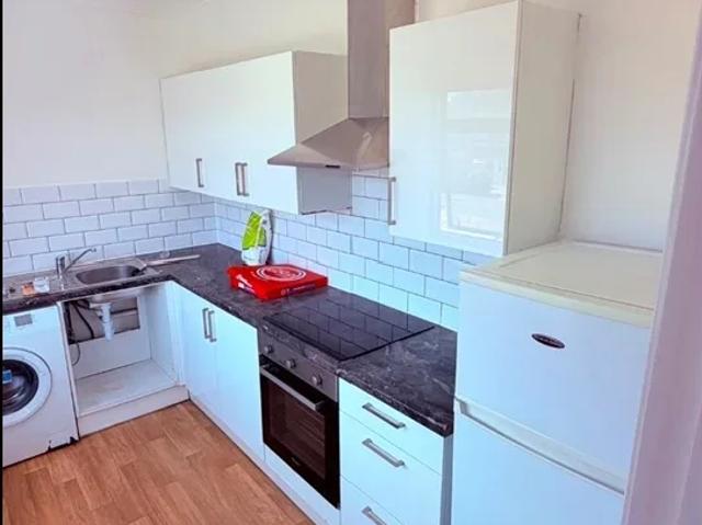 Apartment at Bromley Hill, Greater London
