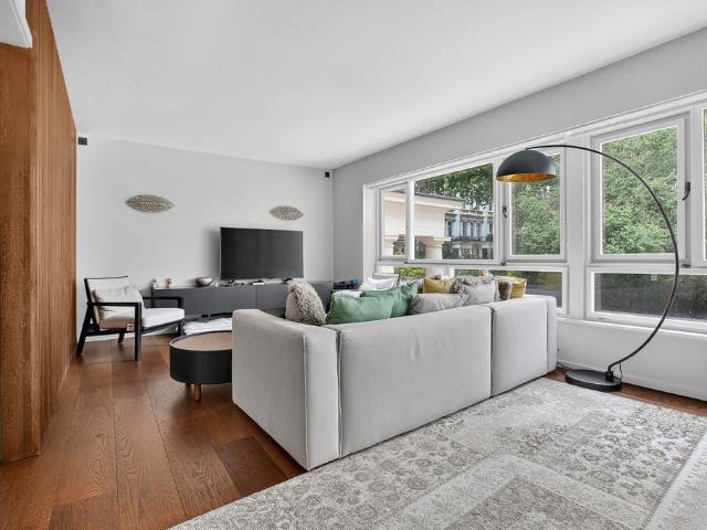 Apartment at Brompton Square, Greater London