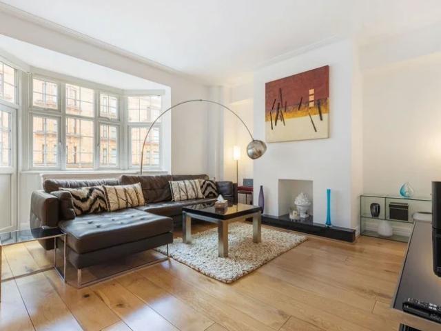 Apartment at Brompton Road, City of Westminster