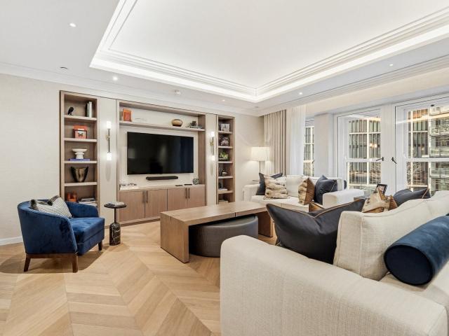 Apartment at Brompton Road, Greater London