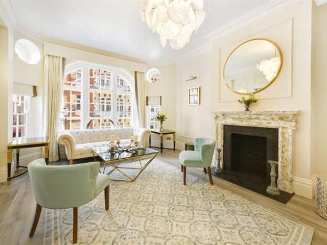 Apartment at Brompton Road, Greater London