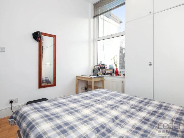 Apartment at Brondesbury Road, Greater London