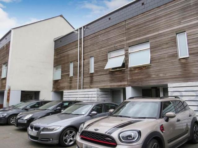 Apartment at Bronze View, Coventry