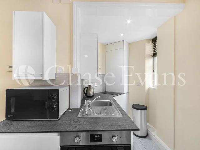 Apartment at Brown Street, City of Westminster