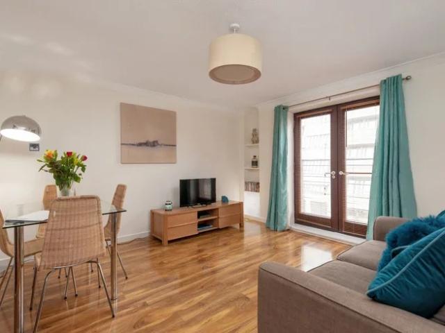 Apartment at Brown Street, Glasgow