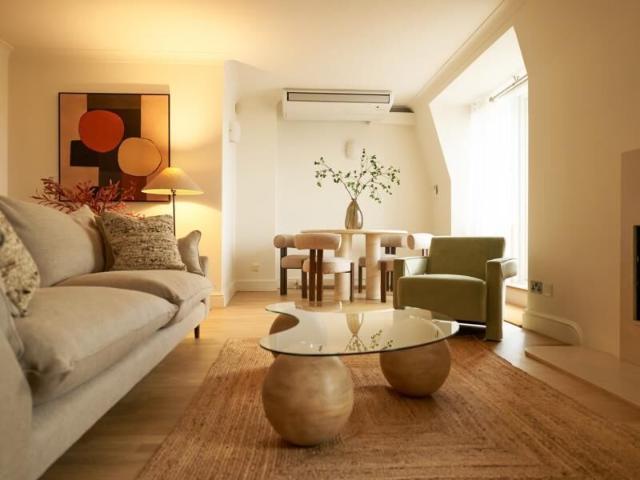 Apartment at Browning Close, City of Westminster