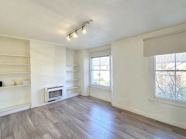 Apartment at Broughton Road, Greater London