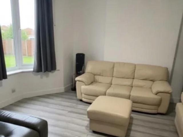 Apartment at Broughton Road, Greater London