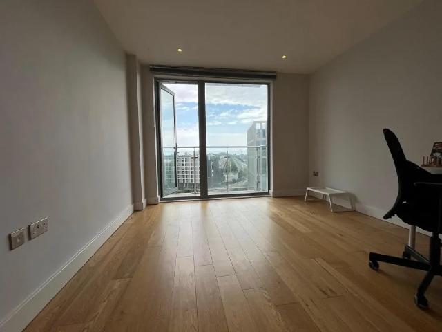 Apartment at Bute Terrace, Cardiff