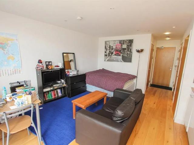 Apartment at Bute Terrace, Cardiff