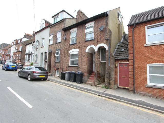 Apartment at Buxton Road, Luton