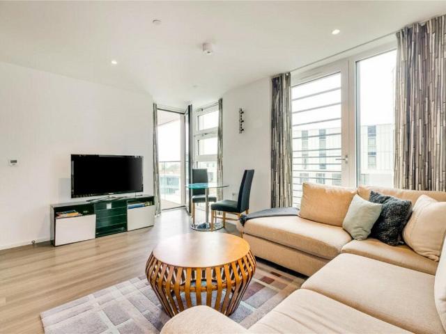 Apartment at Buckhold Road, Greater London
