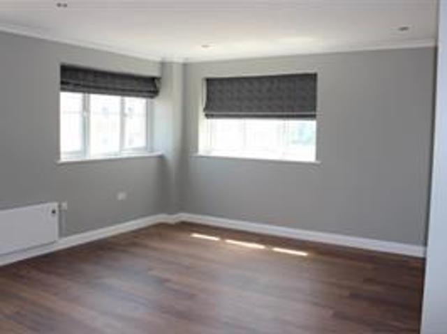 Apartment at Buckingham Gardens, Slough