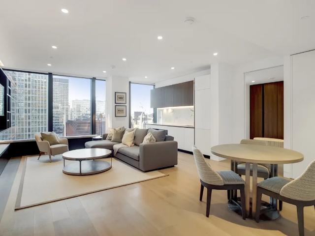 Apartment at Buckingham Gate, City of Westminster