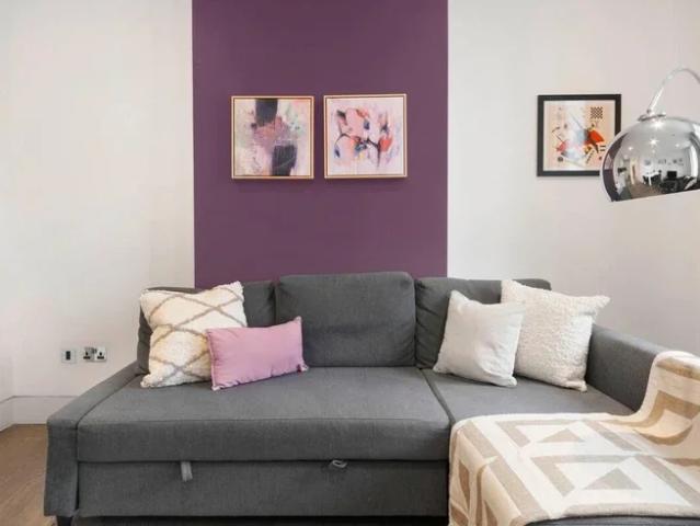 Apartment at Buckingham Palace Road, City of Westminster