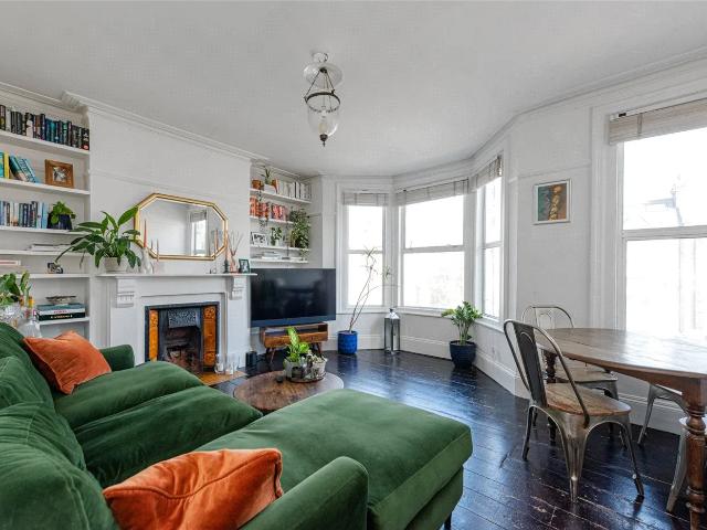 Apartment at Buchanan Gardens, Greater London
