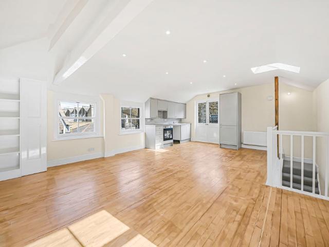 Apartment at Bullen Street, Greater London