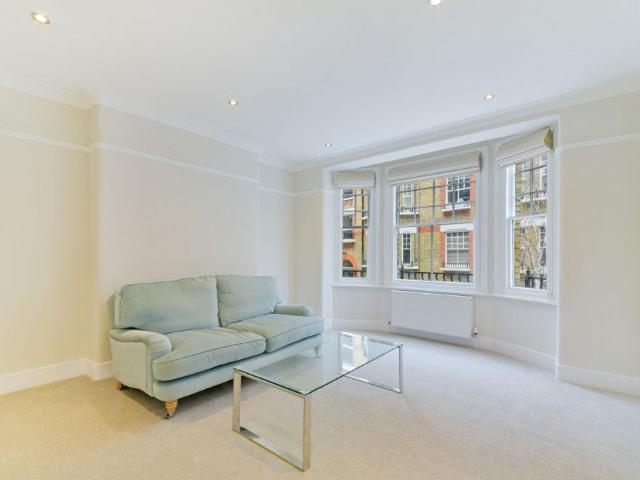 Apartment at Bull's Gardens, Greater London