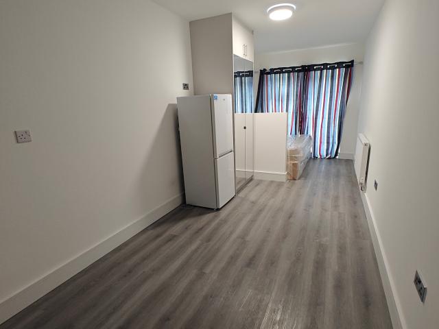 Apartment at Bulstrode Avenue, Greater London