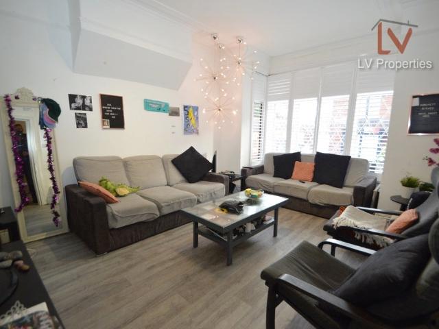 Apartment at Burchett Place, Leeds