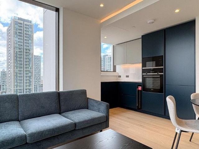 Apartment at Burdett Road, Greater London