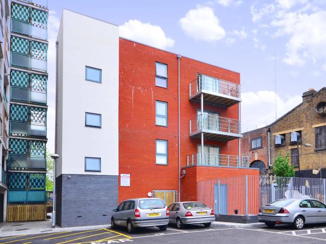 Apartment at Burdett Road, Greater London