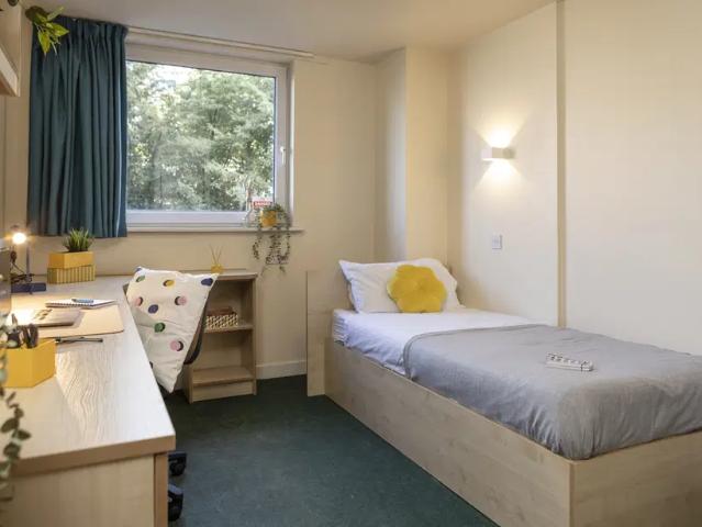 Apartment at Burley Road, Leeds