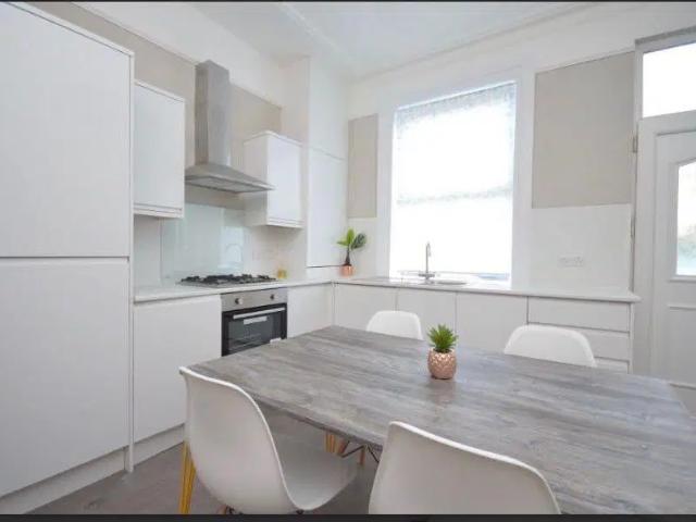 Apartment at Burley Road, Leeds