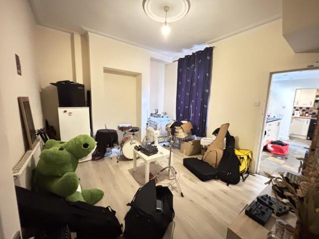 Apartment at Burley Road, Leeds