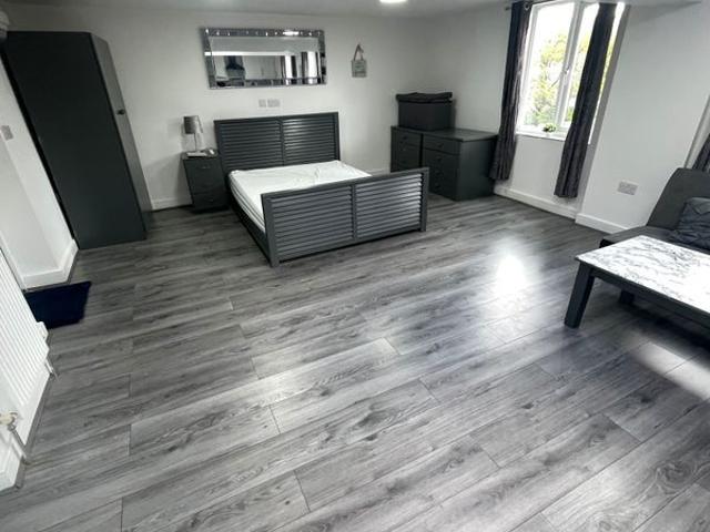 Apartment at Burleys Way, Leicester